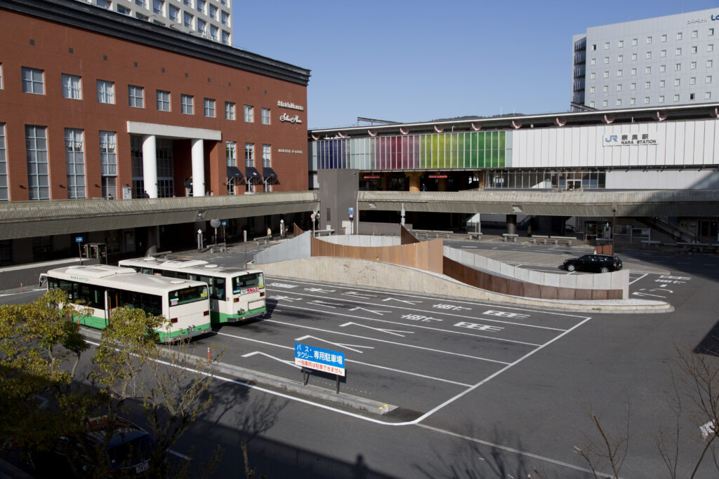 奈良駅からの貸切バス予約！出発場所と料金目安 | 安全・高品質な貸切バス見積もり・予約【BUS PALETTE】