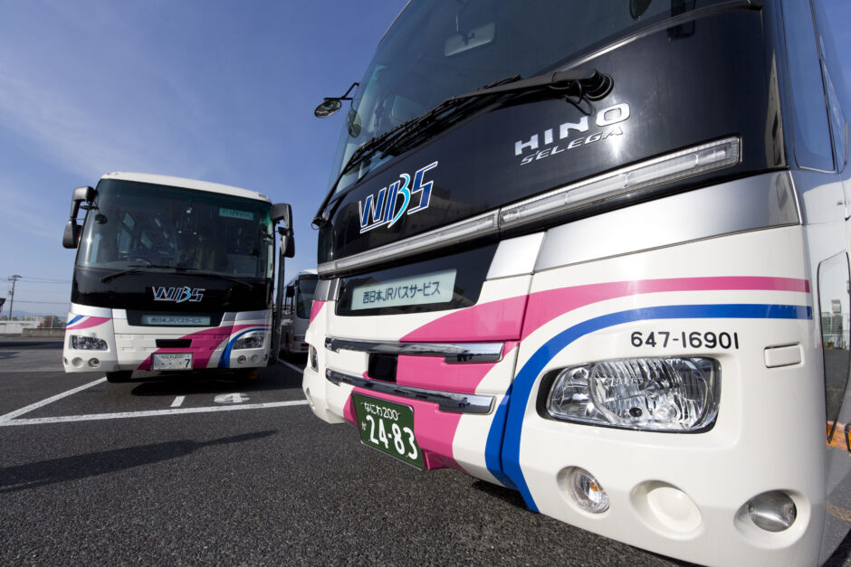 梅雨の時期おすすめ！雨でも楽しめるスポット5選(東日本編) | 安全・高品質な貸切バス見積もり・予約【BUS PALETTE】