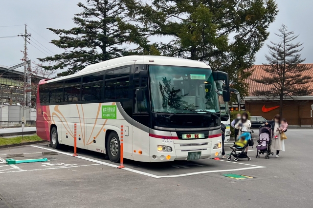 貸切バス 出発場所(配車場所)の選び方 | 安全・高品質な貸切バス見積もり・予約【BUS PALETTE】